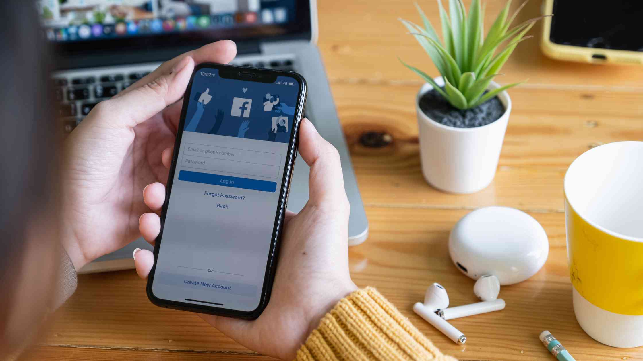 How do I move a post to an album on Facebook? Let's find out!