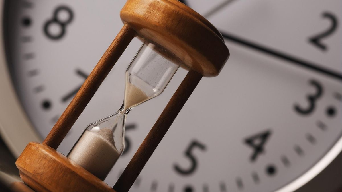 How Do People Find Time to Tweet So Often?