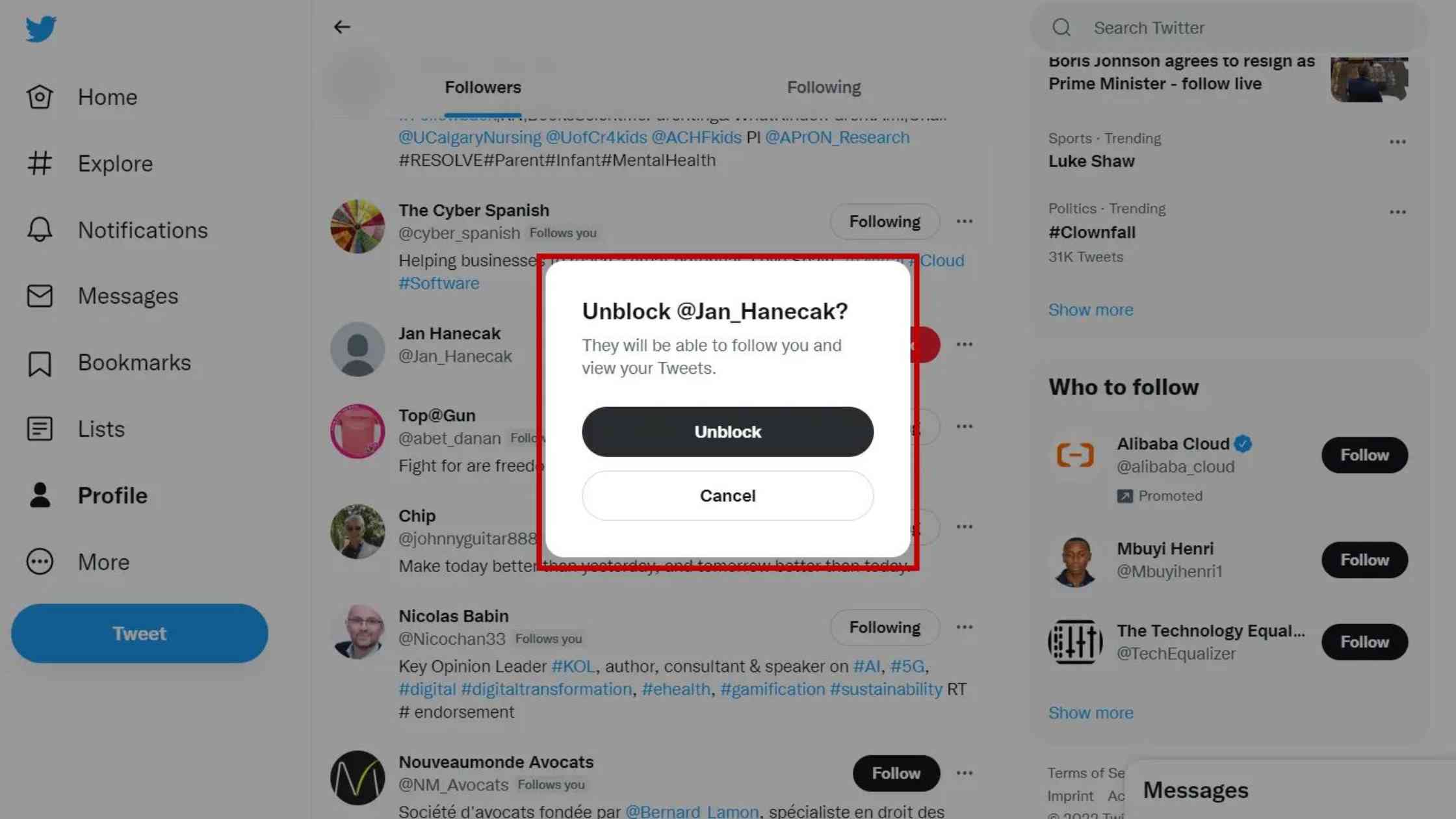 A Full Guide to Remove Followers on Twitter (Desktop/iPhone)